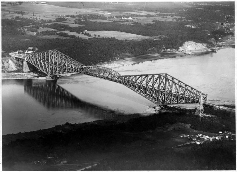 Pont de Québec | BAnQ numérique