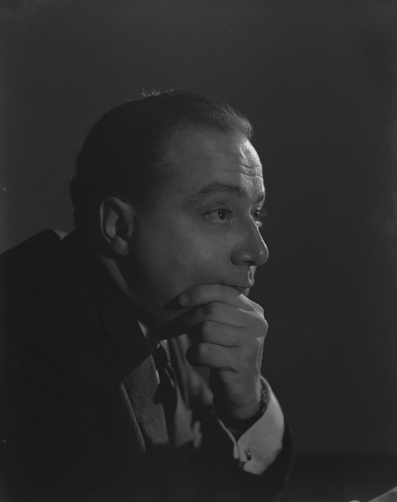 René Caron | BAnQ numérique