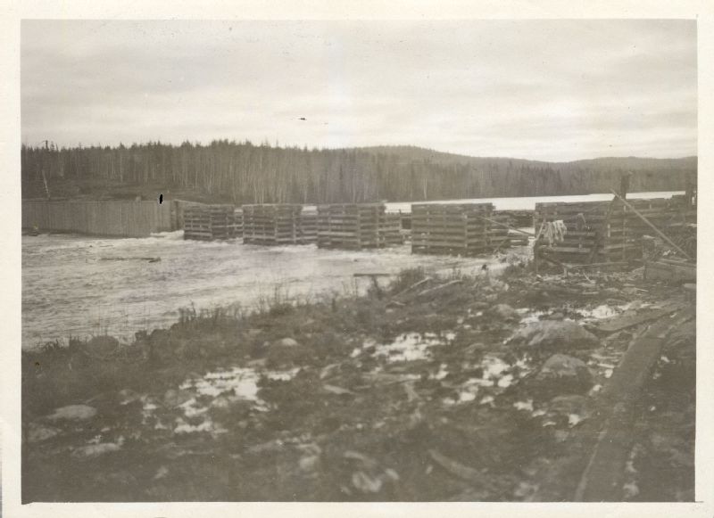 Rivière Manouane - Barrages - Dam C site | BAnQ numérique