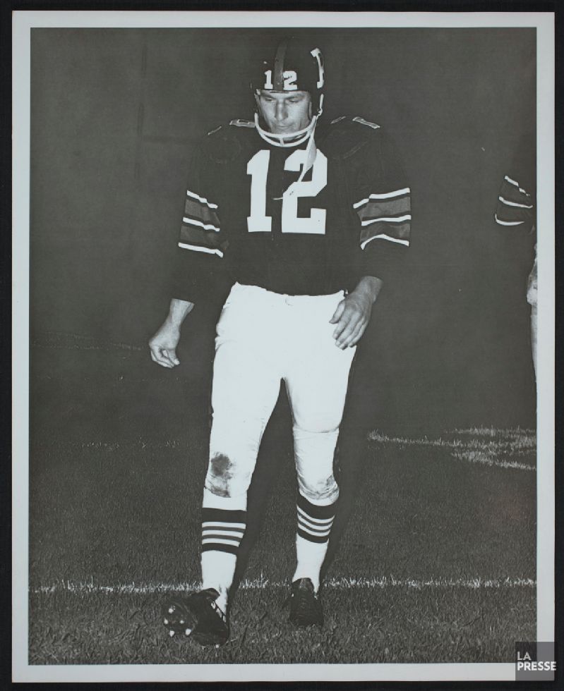 Russ Jackson, né Russell Stanley | BAnQ numérique