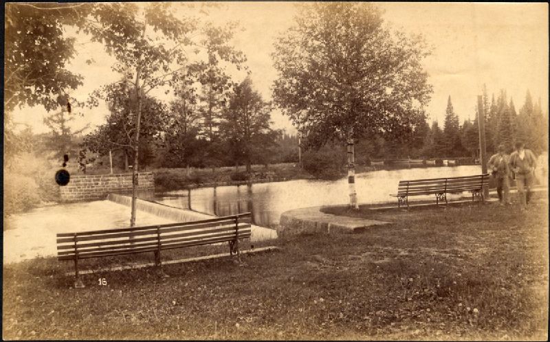 Loretteville - Secteur Château-d'Eau - Aqueduc | BAnQ numérique
