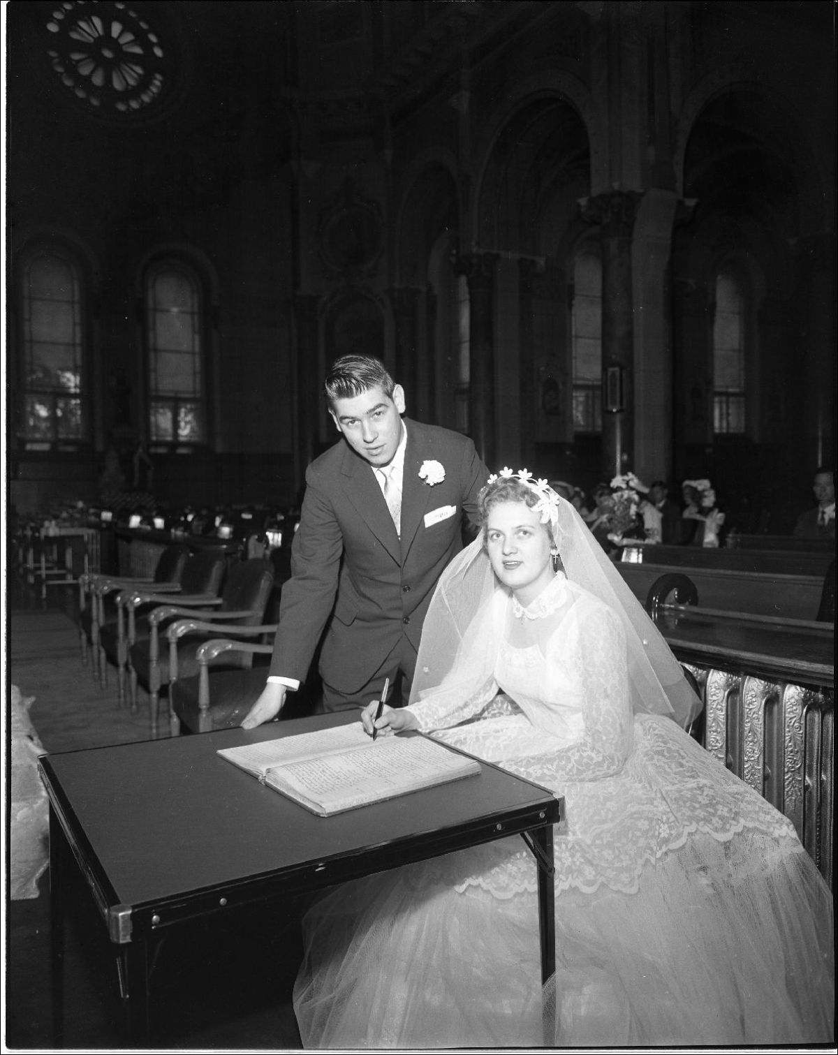 Mariage de Claudette Gariépy et de René Bellefeuille | BAnQ numérique