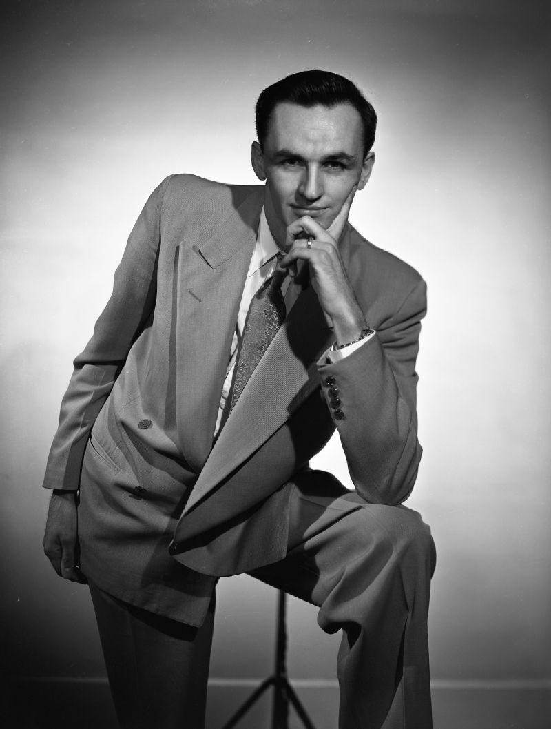 M. E. McCabe | BAnQ numérique