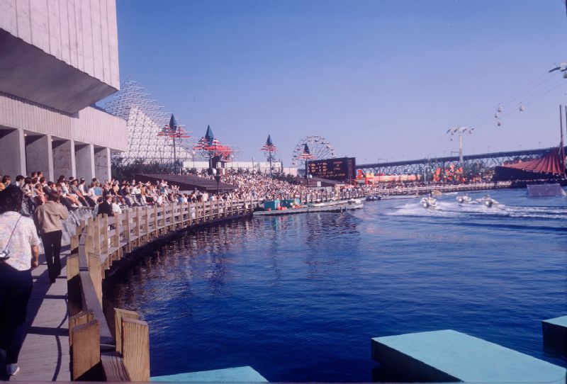 La Ronde de l'Expo 67 | BAnQ numérique