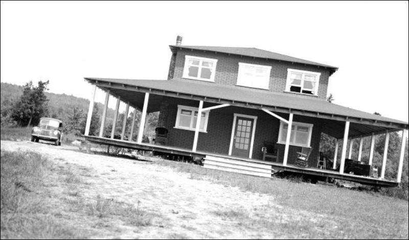 Une habitation au Lac L'Achigan | BAnQ numérique